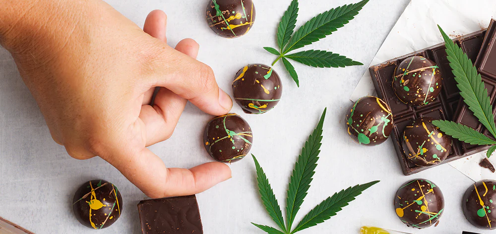 Tincture vs. Edibles: Exploring Two Popular Cannabis Consumption ...